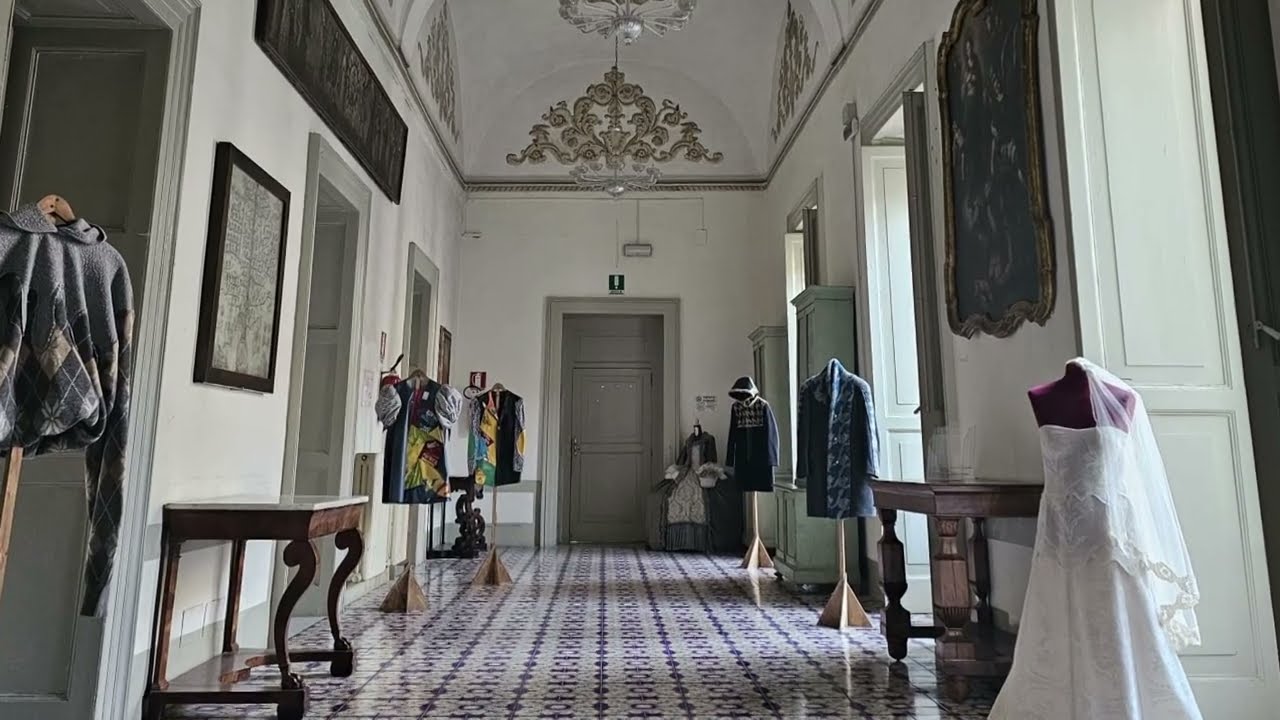 Bitonto, nuovi vestiti da vecchi indumenti e oggetti in plastica