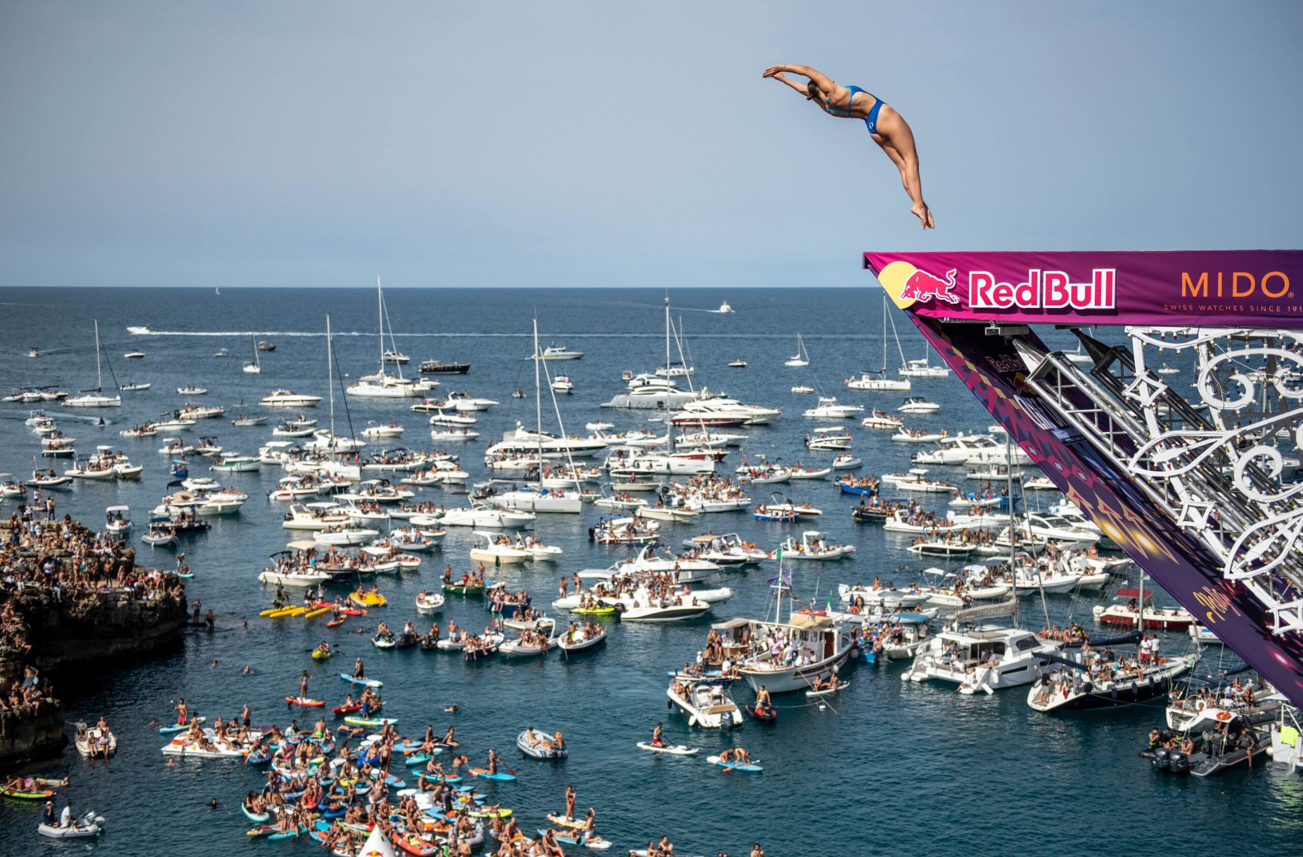 Polignano a Mare capitale dei tuffi: torna Red Bull Cliff Diving