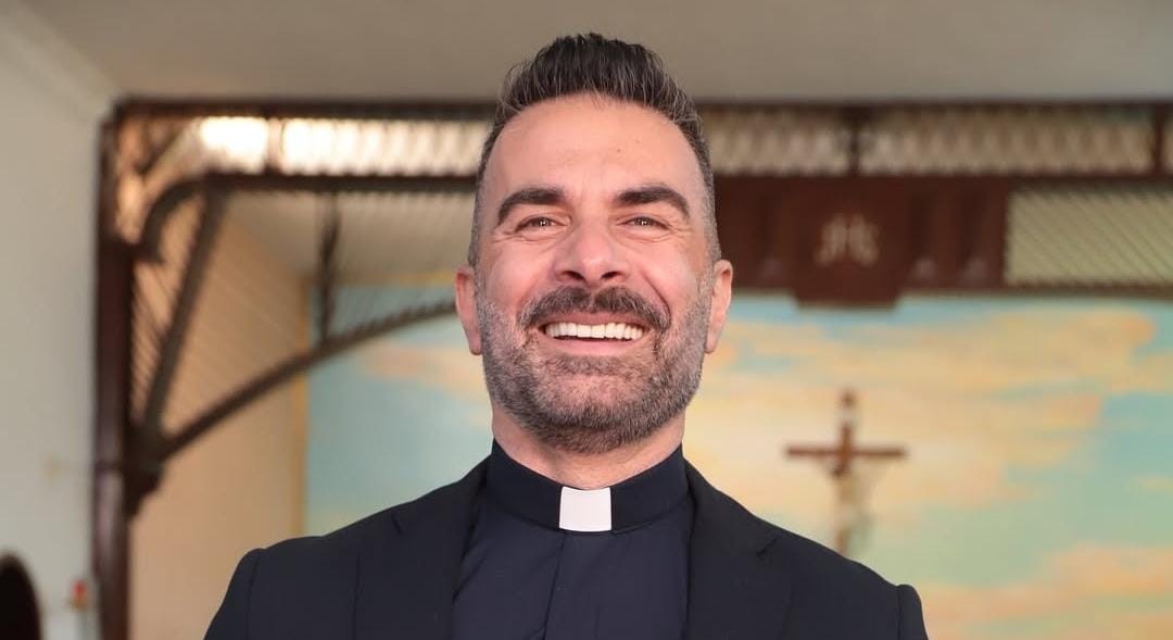 Don Cosimo Schena sul New York Post fra i “preti hot” e influencer