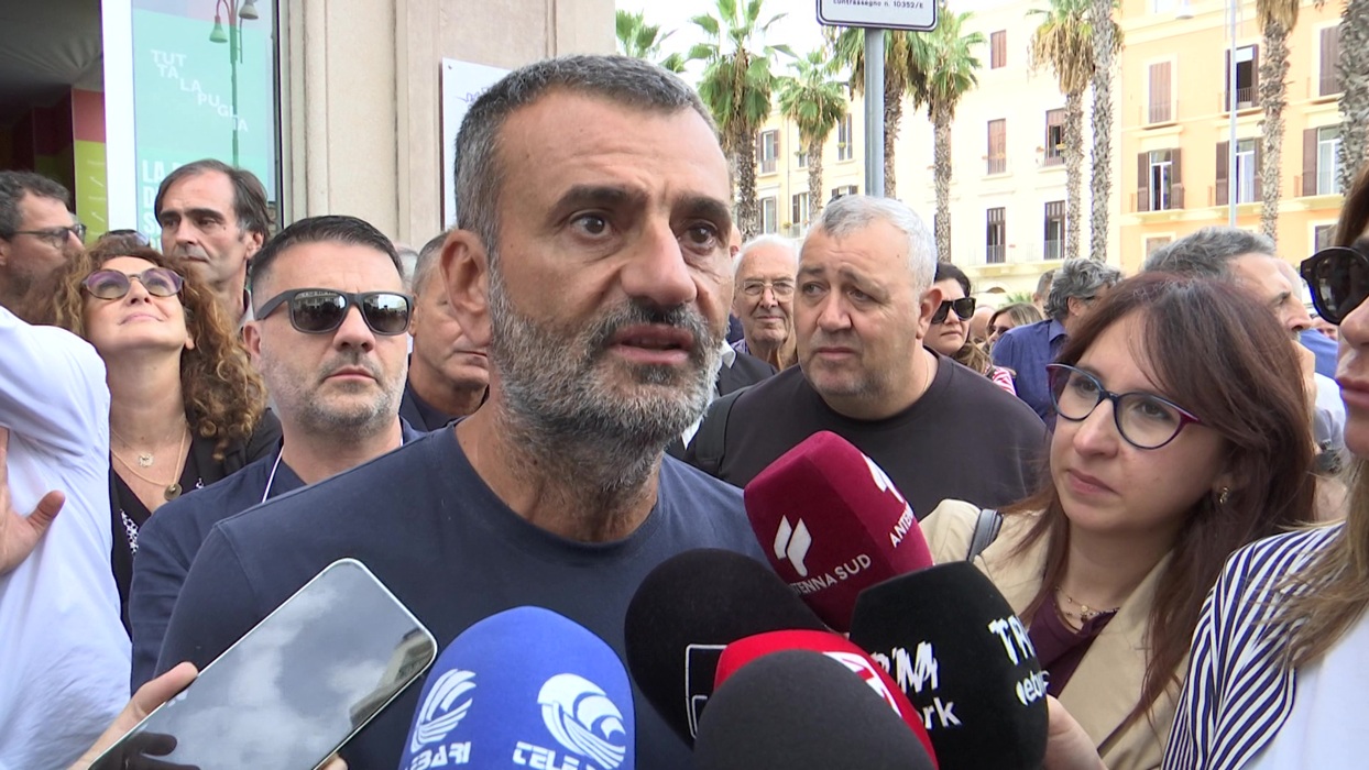 Dito medio all'arbitro, la vicepresidente del Manduria si scusa