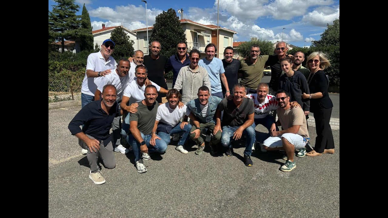 Sorpresa per Igor Protti: gli ex calciatori del Bari in Toscana per ...